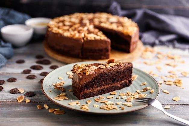 Rohlik.cz Chocoholic Plant-Based Cake od The Green Garden