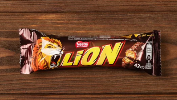 Nestlé LION Chocolate křupavá oplatka s mléčnou čokoládou